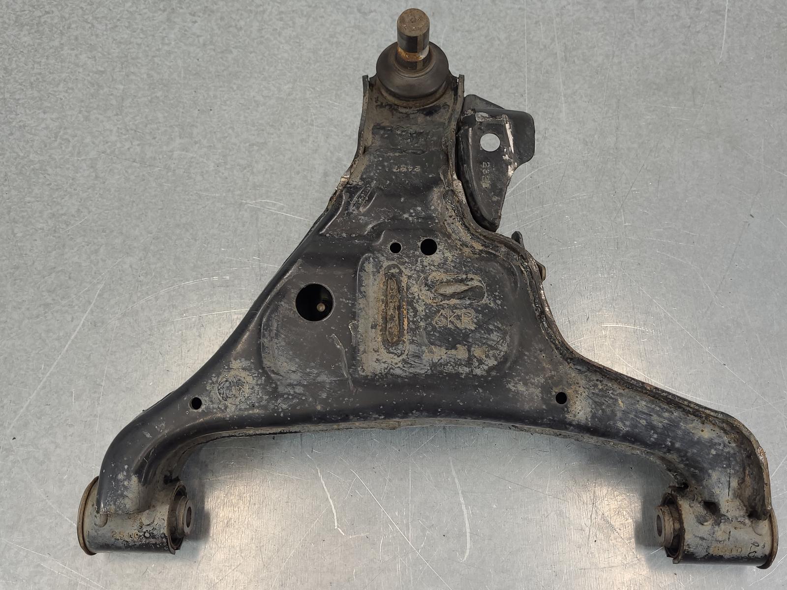NISSAN NAVARA 2020-2025 RIGHT FRONT LOWER CONTROL ARM NP300, 12/20 ...