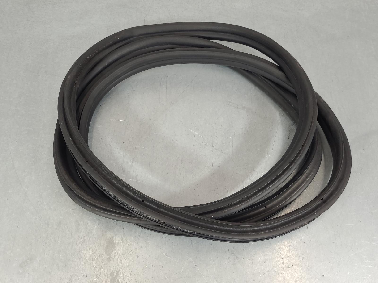 MERCEDES VITO BODY SEAL RUBBER 447, FRONT, LH SIDE, 03/15- 15 16 17 18 ...