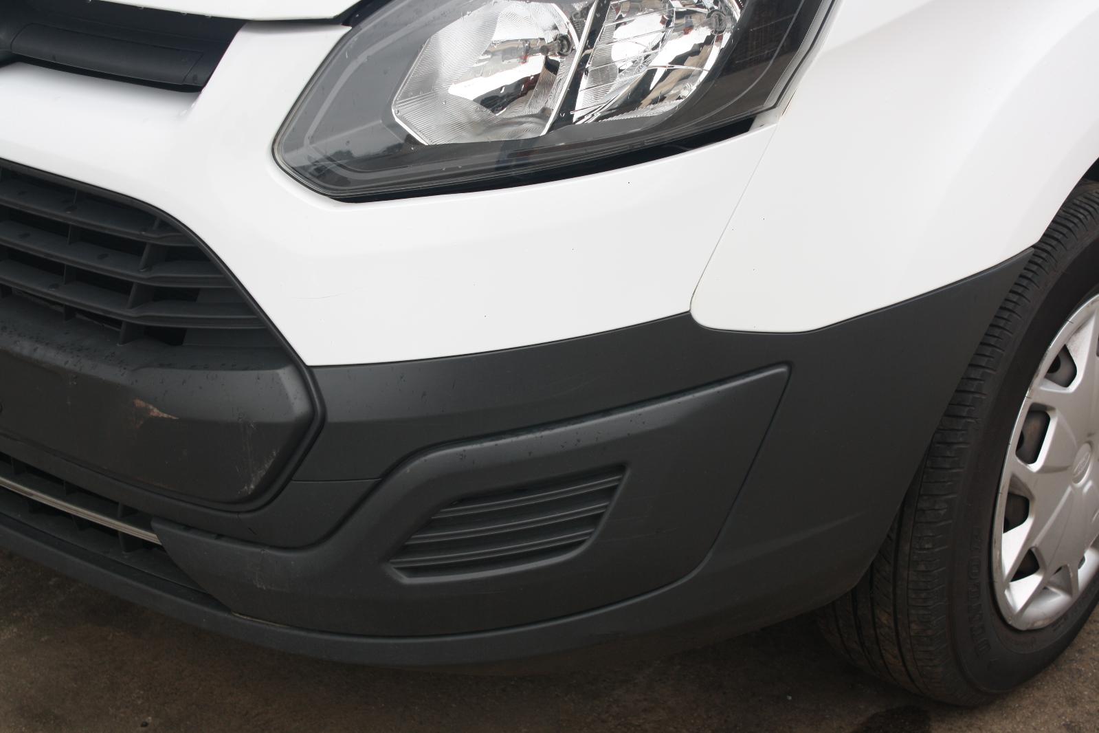 FORD TRANSIT CUSTOM VN 09/2013-12/2017 RADIATOR GRILLE - Transit Spares