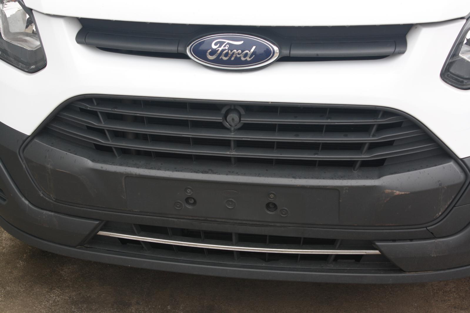 FORD TRANSIT CUSTOM VN 09/2013-12/2017 RADIATOR GRILLE - Transit Spares