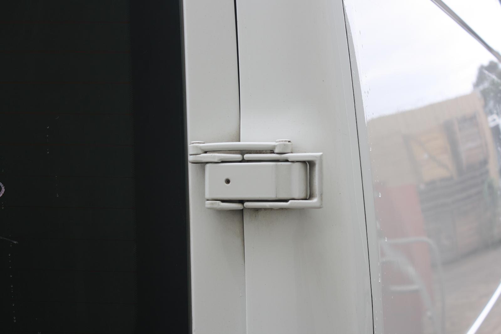 FORD TRANSIT VH-VM 01/2000-09/2014 BARN DOOR HINGE LOWER LEFT ONLY 270 ...