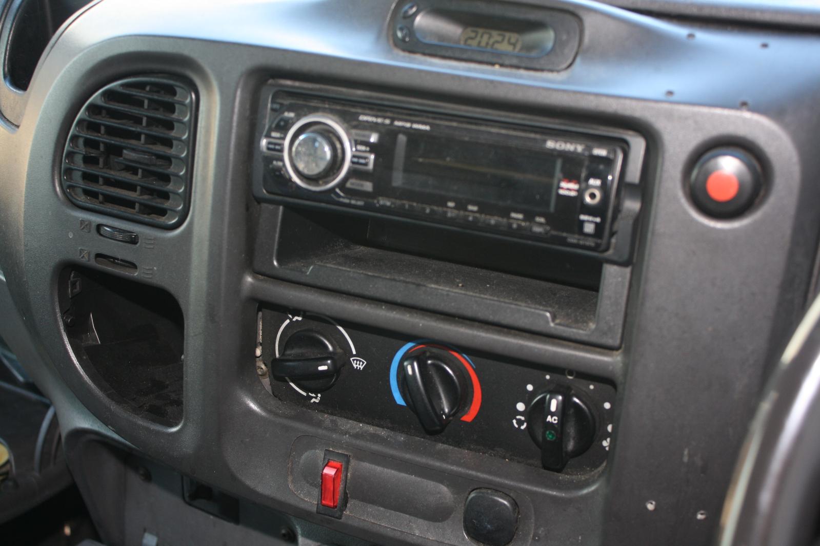 FORD TRANSIT VH-VJ 10/2000-08/2006 INSTRUMENT CLUSTER DIESEL NON CLOCK ...