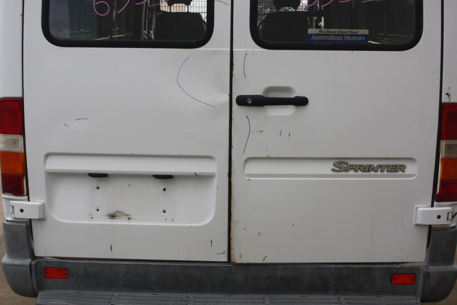 MERCEDES BENZ SPRINTER 02/1998-10/2006 LOCK MECHANISM RIGHT FRONT DOOR ...