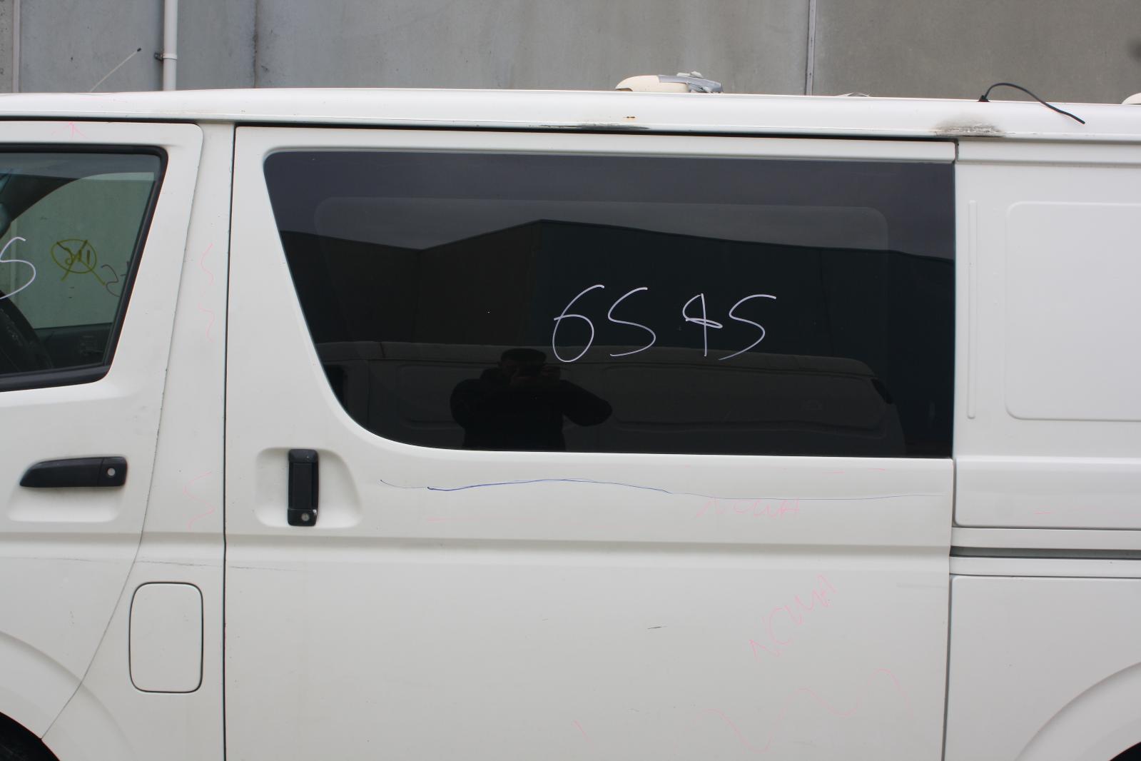 TOYOTA HIACE TRH/KDH 03/2005-04/2019 COURTESY LIGHT FRONT - First Auto ...