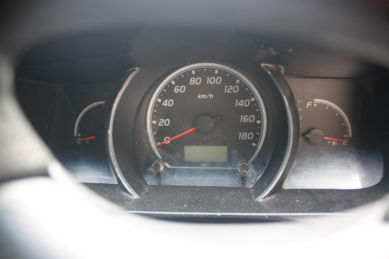 TOYOTA HIACE KDH 08/2010-04/2019 AIR FLOW METER 3.0L DIESEL 26mm HOLE ...