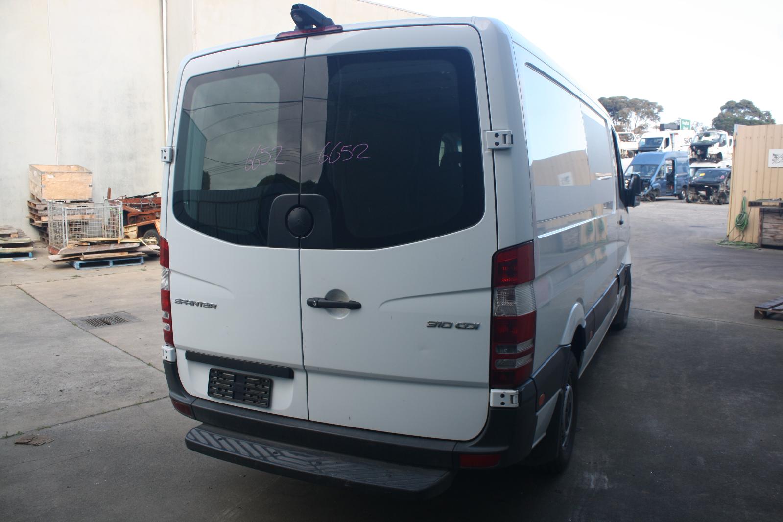 MERCEDES BENZ SPRINTER 10/2006-04/2018 FRONT LEAF SPRING VAN - Sprinter ...
