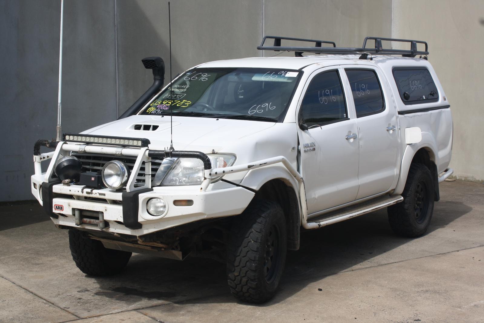 TOYOTA HILUX 03/2005-06/2011 CARPET DUAL CAB - Hilux Spares