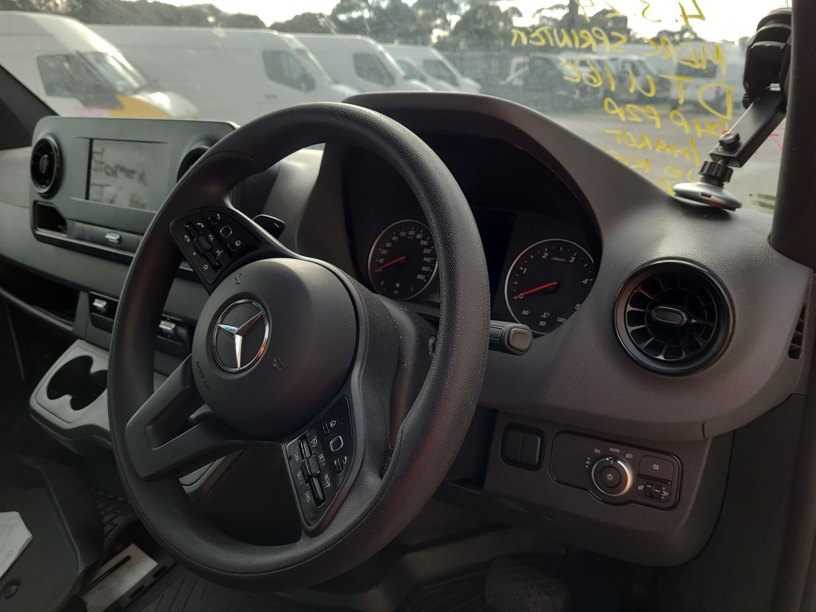 MERCEDES BENZ SPRINTER VS30 05/2018-2024 COURTESY LIGHT - Sprinter Spares