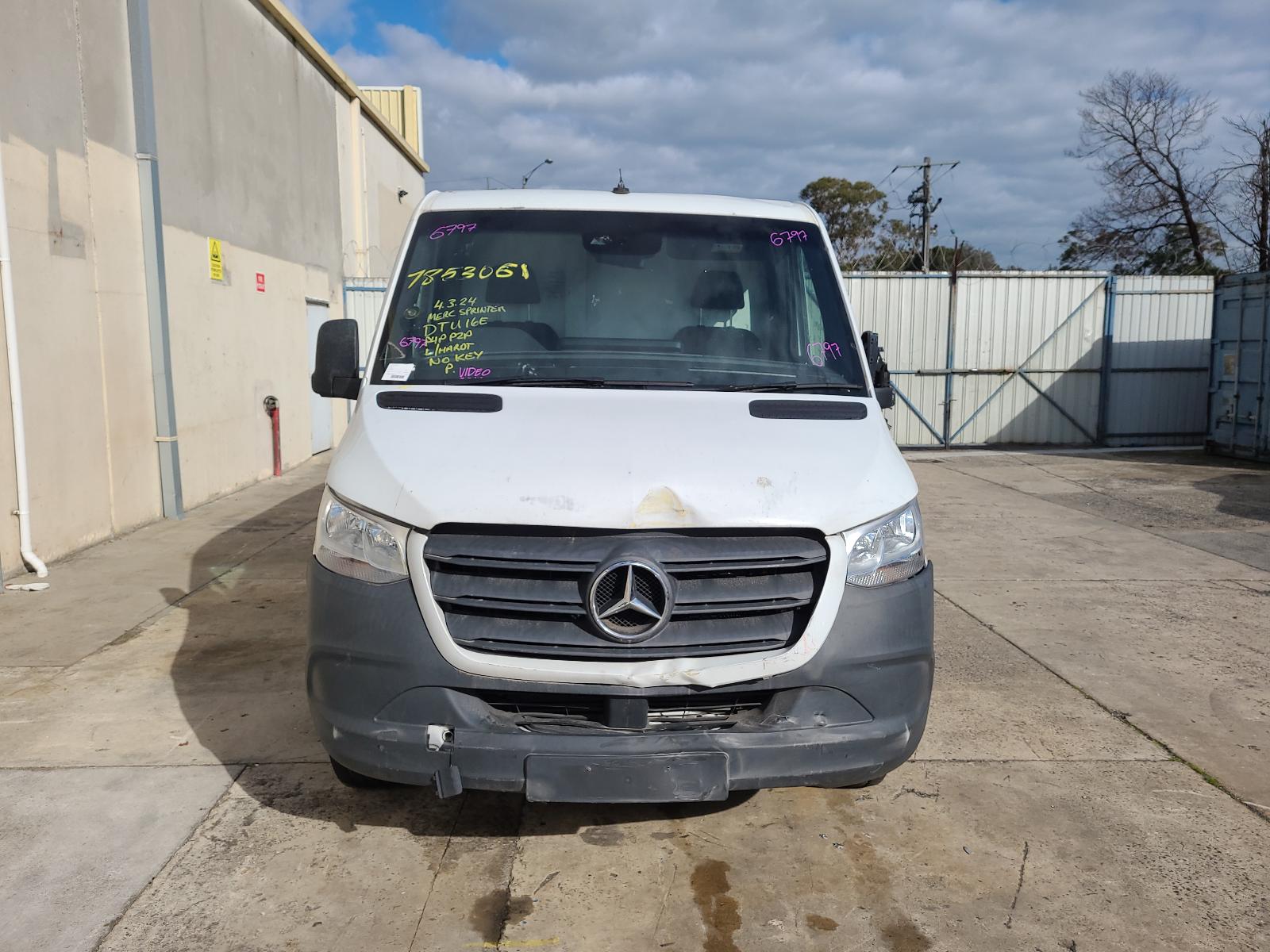 MERCEDES BENZ SPRINTER VS30 05/2018-2024 CALIPER LEFT REAR MANUAL ...