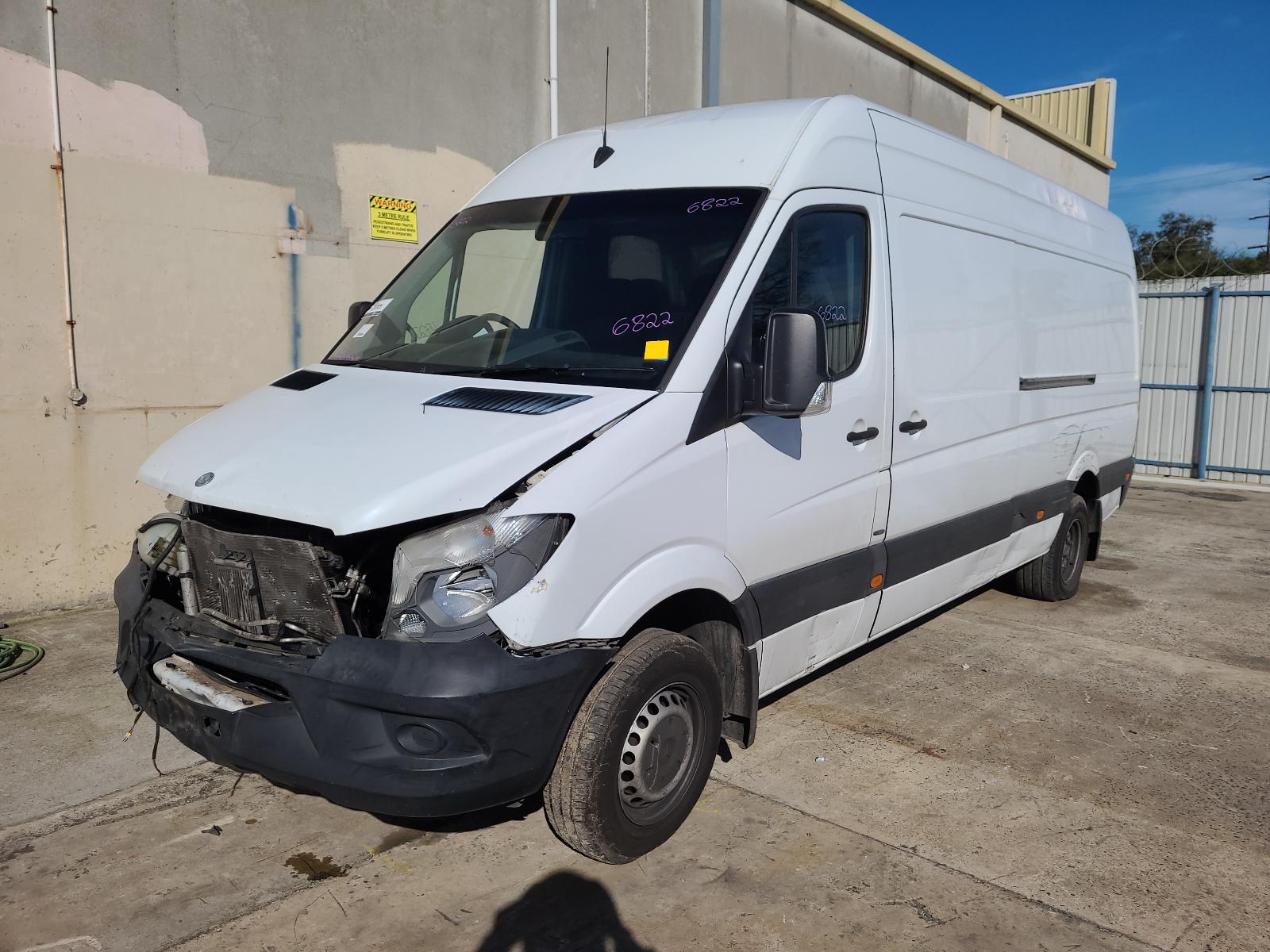 MERCEDES BENZ SPRINTER 10/2006-04/2018 COURTESY LIGHT VAN - Sprinter Spares