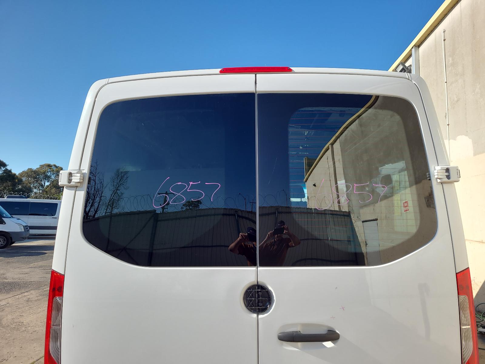 MERCEDES BENZ SPRINTER VS30 05/2018-2024 UPPER LEFT BARN DOOR HINGE 270 ...