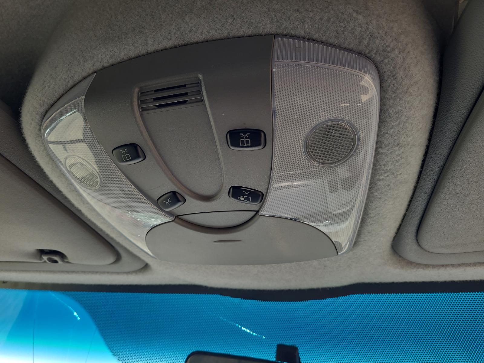 MERCEDES BENZ SPRINTER 10/2006-04/2018 COURTESY LIGHT VAN - First Auto ...