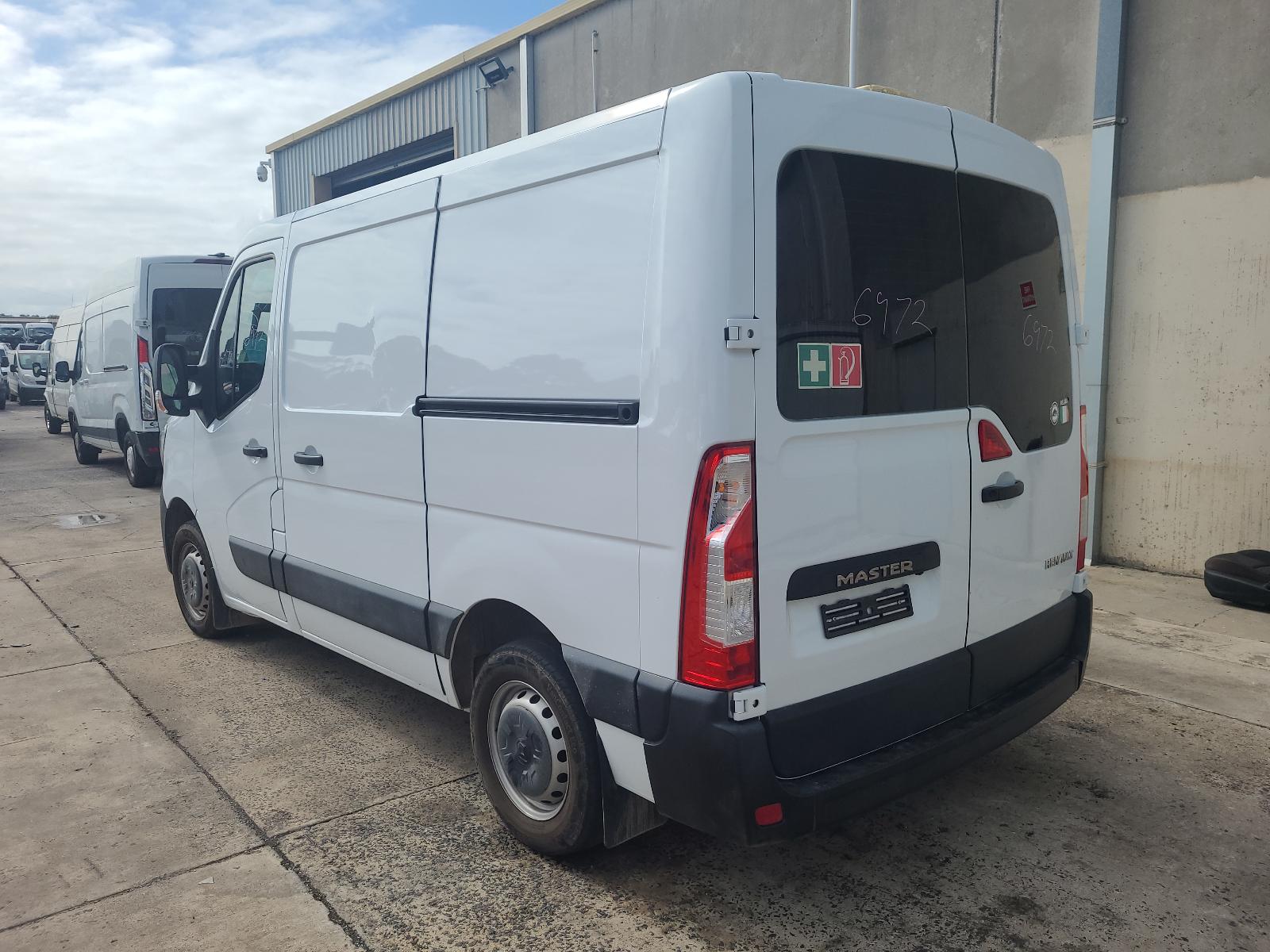 RENAULT MASTER 2020-2024 BOOTLID/TAILGATE BARN DOOR (LH SIDE), LOW ROOF ...