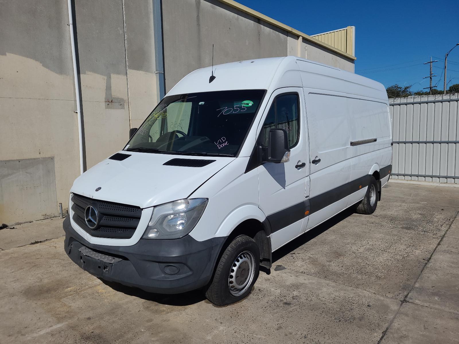 MERCEDES SPRINTER 2006-2018 JACK/TOOL KIT NCV3, 10/06-04/18 - First ...