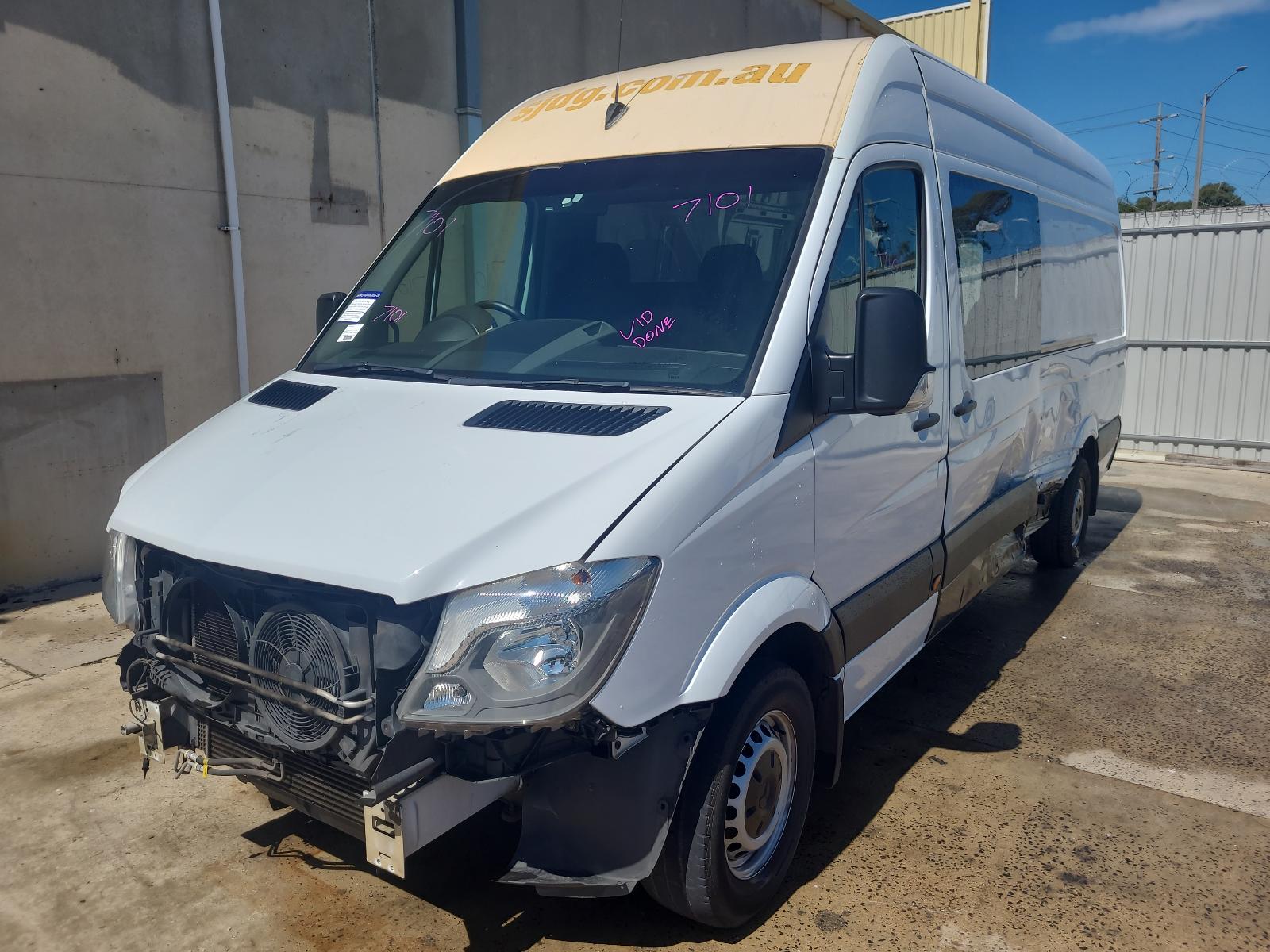 MERCEDES SPRINTER 2006-2018 DOOR HINGE/RUNNER LH SLIDING DOOR ROLLER ...