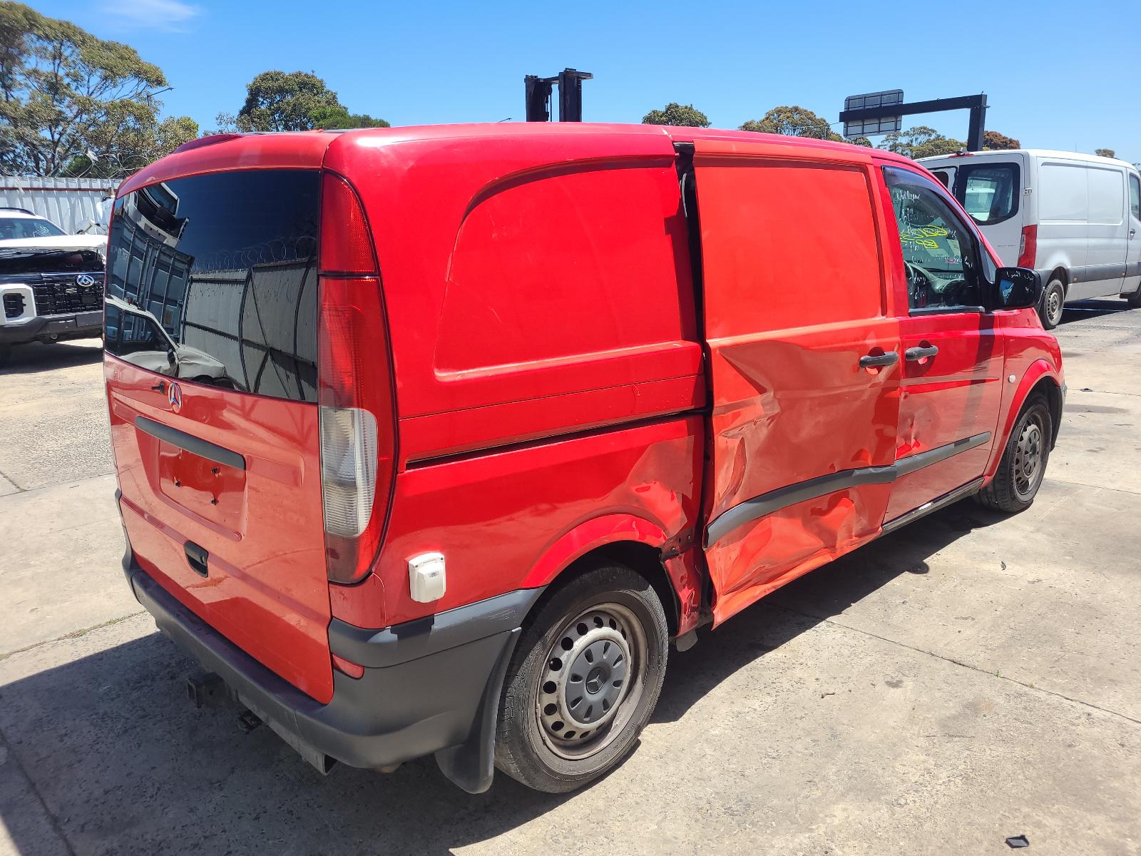 MERCEDES VITO 2011-2015 JACK/TOOL KIT 639, 02/11-02/15 - First Auto Parts