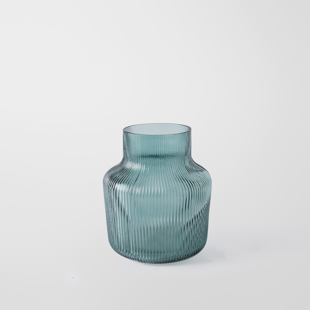 Shop Bennett Ribbed Glass Vase Medium - Emerald Online | Bed Bath N' Table