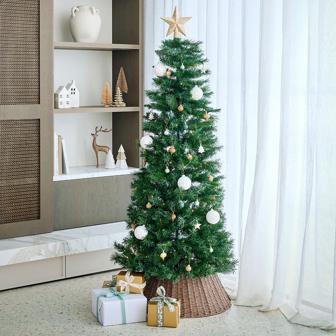 How to Decorate Your Pop-Up Christmas Tree