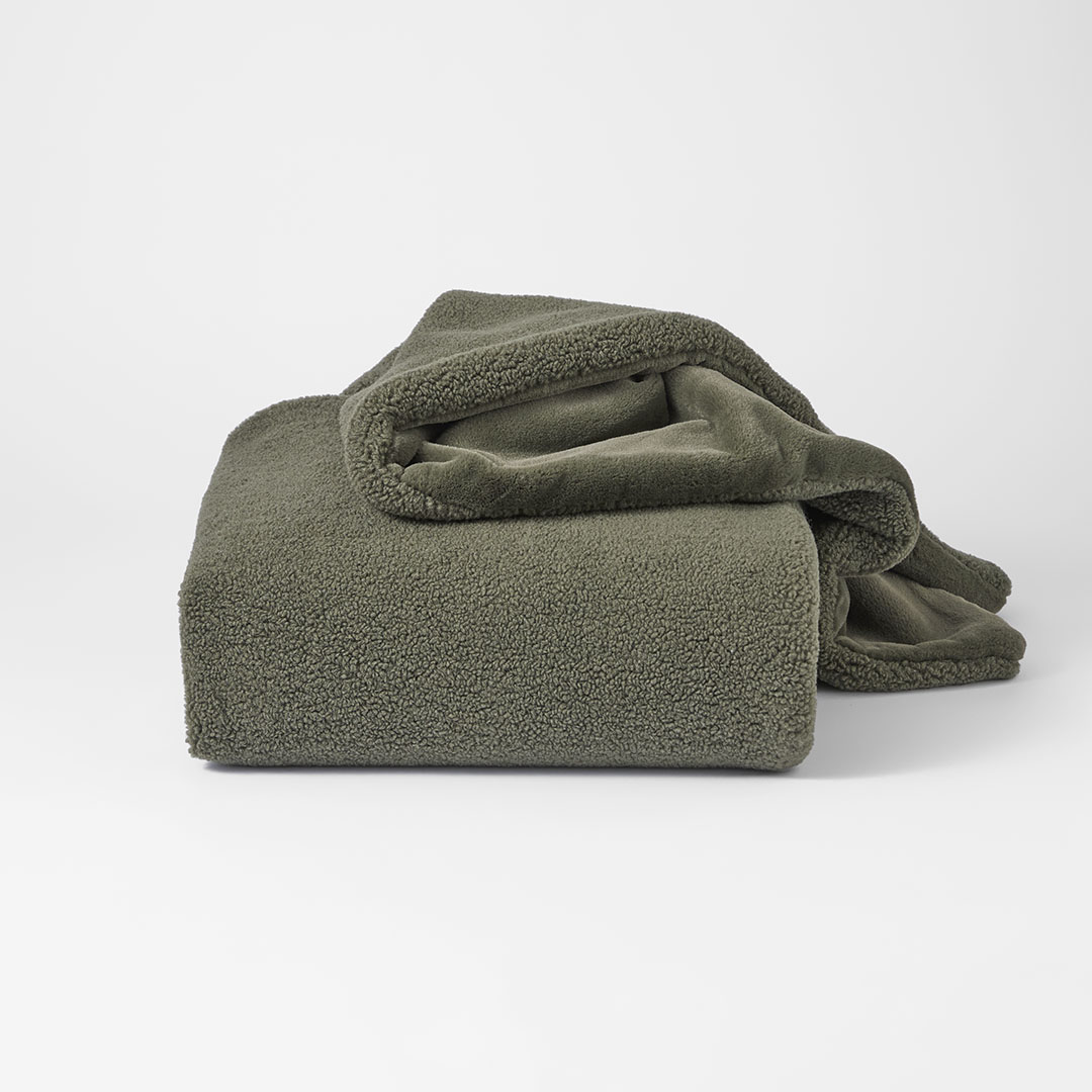 Shop Aspen Throw - Moss Online | Bed Bath N' Table