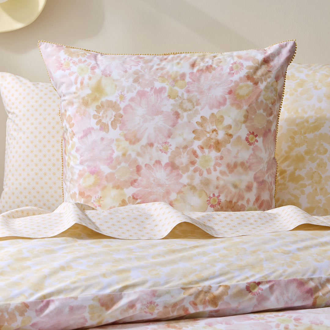 Shop Izzie Quilt Cover Online|Bed Bath N' Table