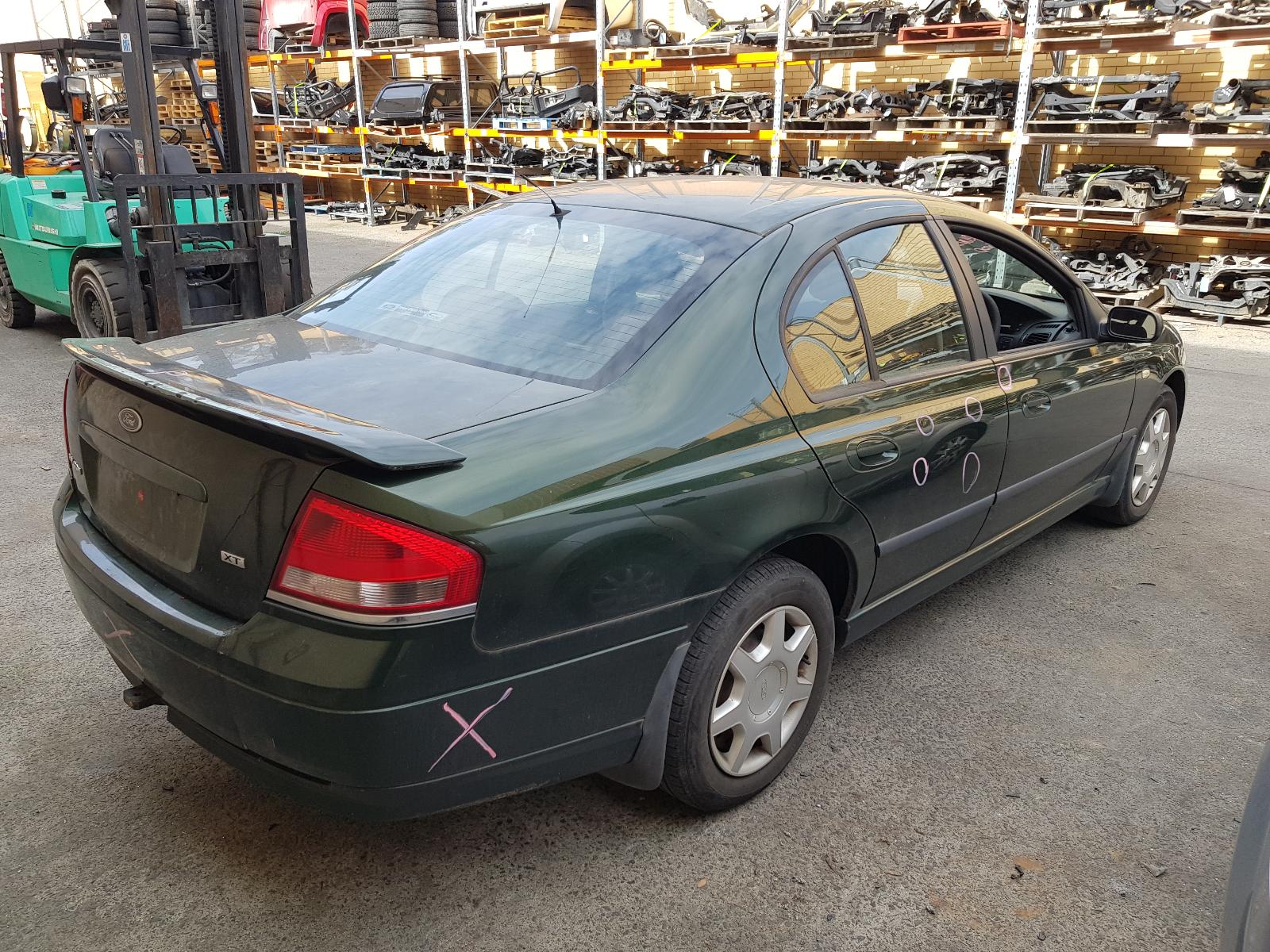 Right Indicator/Fog/Side Falcon Ford 2003