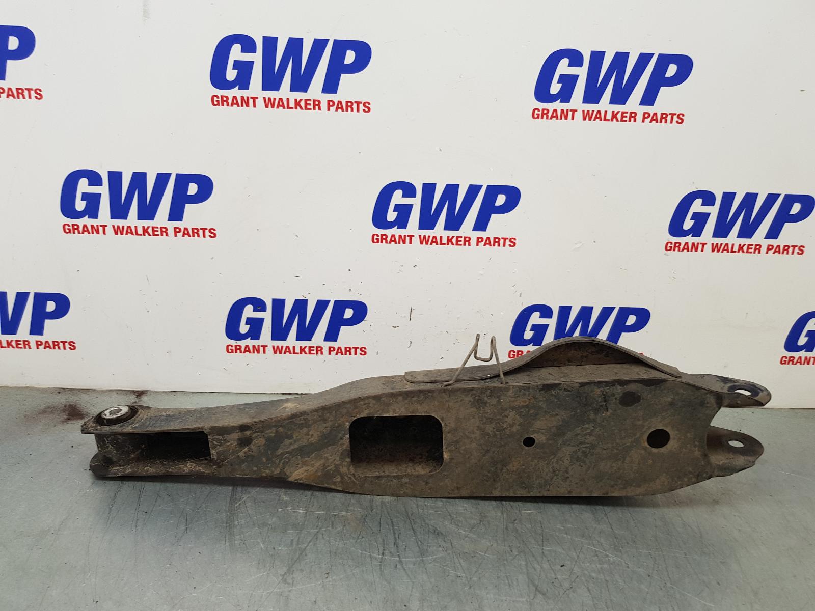 Left Rear Trailing Arm Falcon Ford 2003