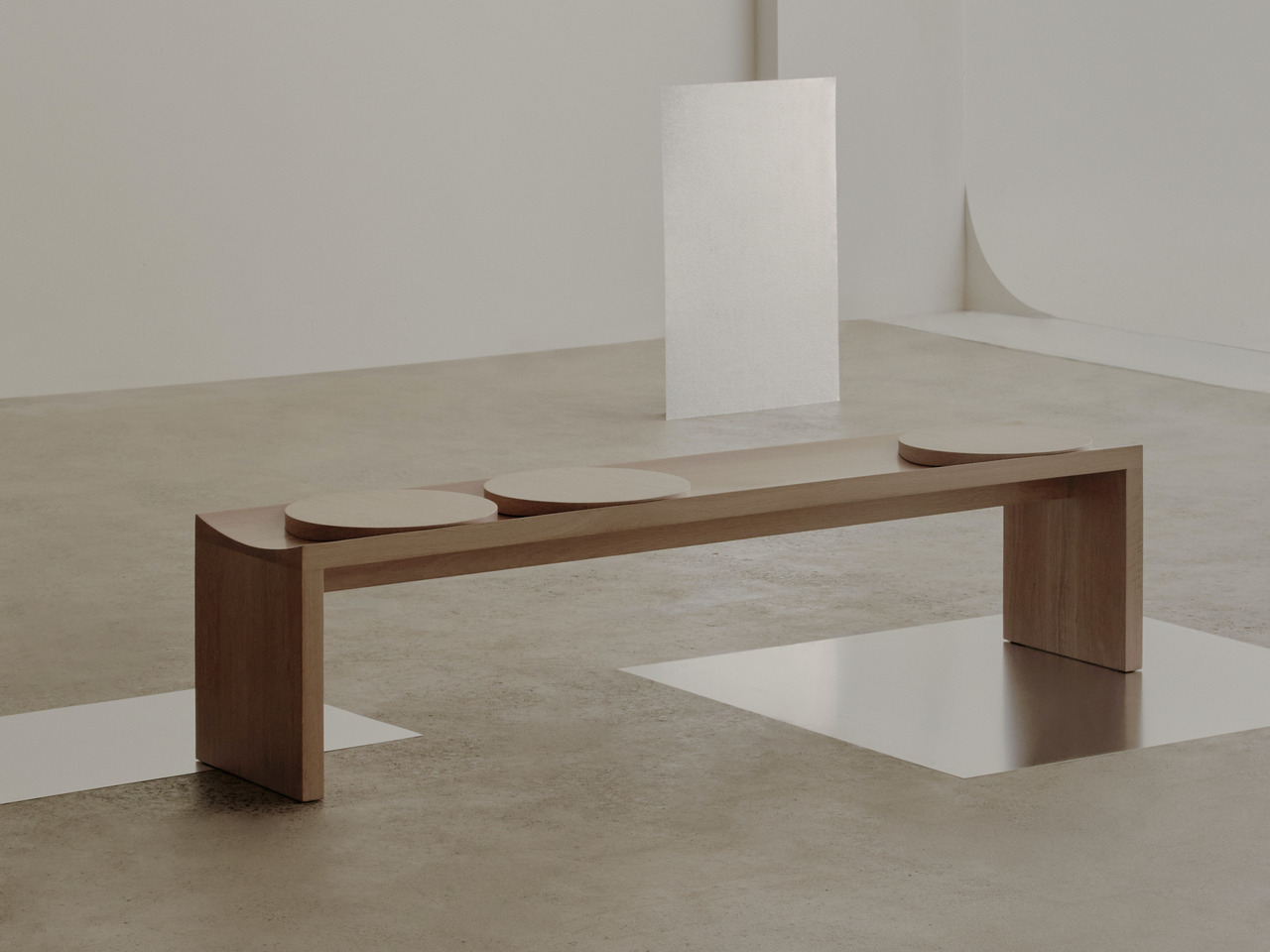 Arc Bench by Sabu Studio | Handkrafted