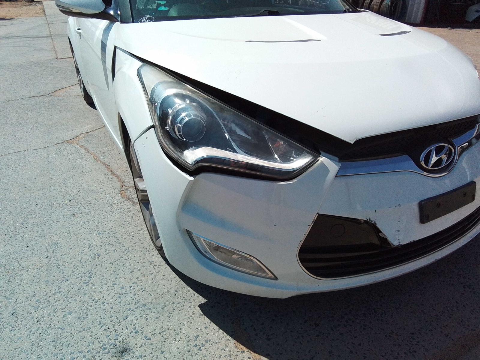 Door/Boot/Gate Lock Veloster Hyundai 2013