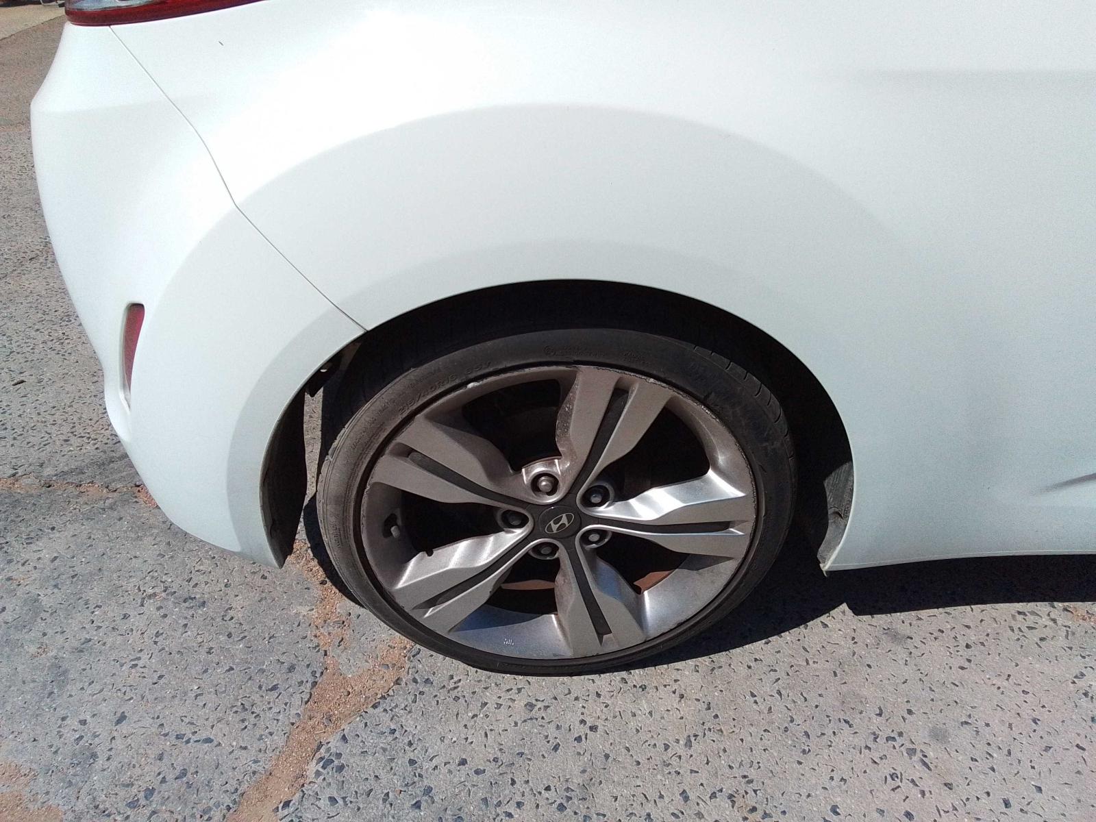 Door/Boot/Gate Lock Veloster Hyundai 2013