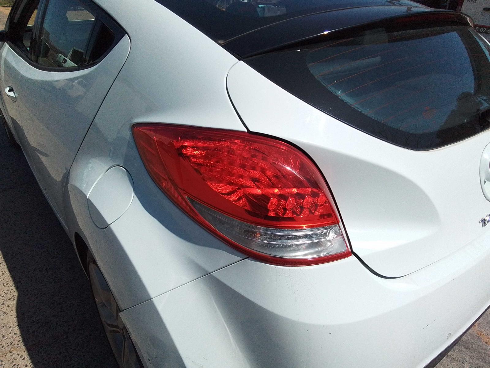 Door/Boot/Gate Lock Veloster Hyundai 2013