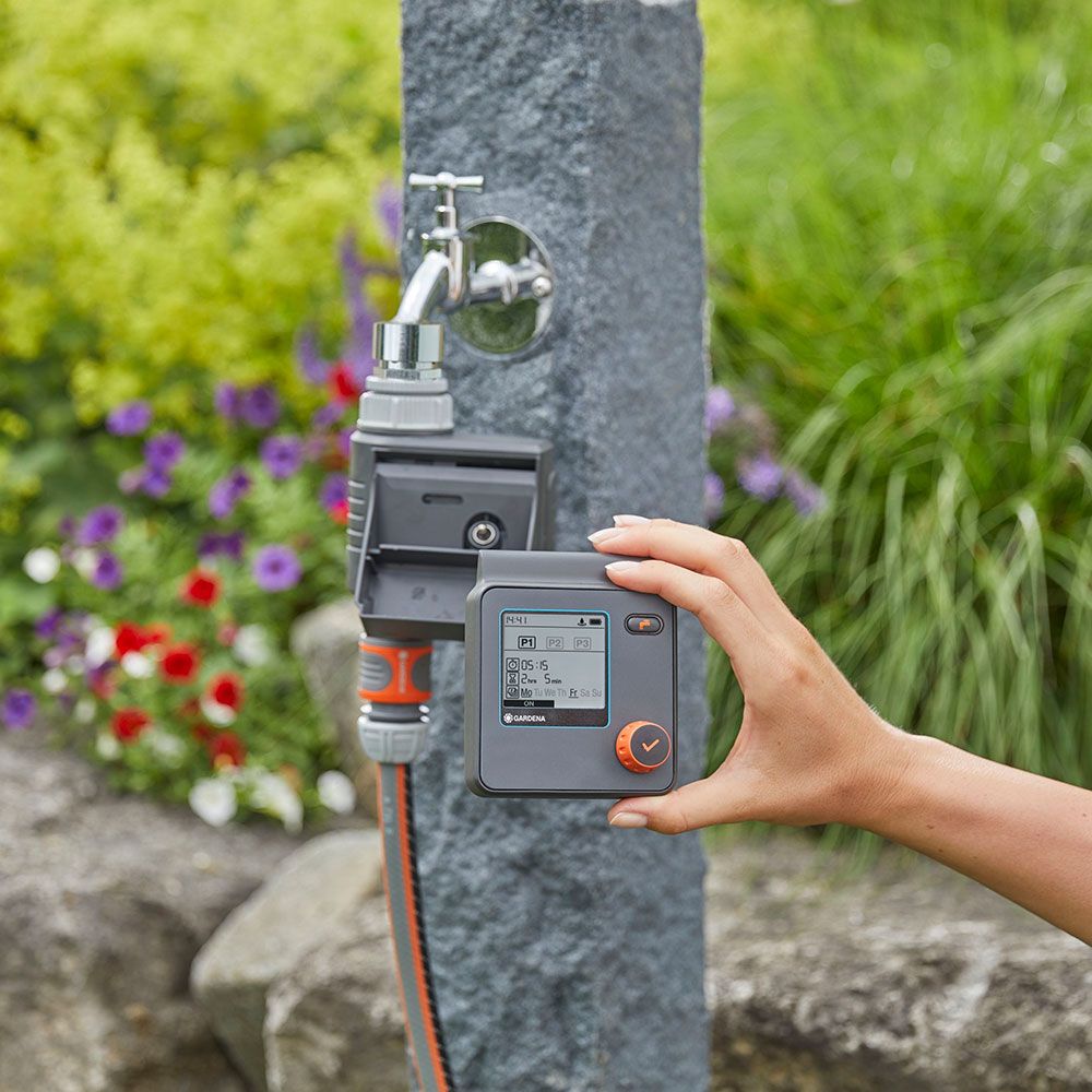 Gardena Select Water Computer - Home Timber & Hardware