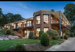 Barry Plant Real Estate Agents and Property Managers.