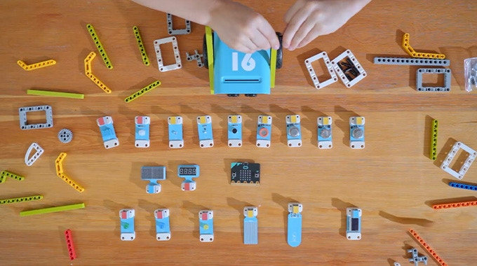 TPBot STEM Car - micro bit robot (ElecFreaks EF08223) | Little Bird