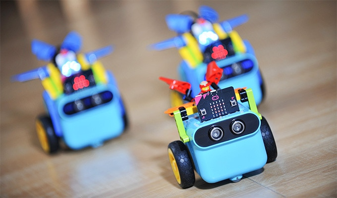 TPBot STEM Car - micro bit robot (ElecFreaks EF08223) | Little Bird