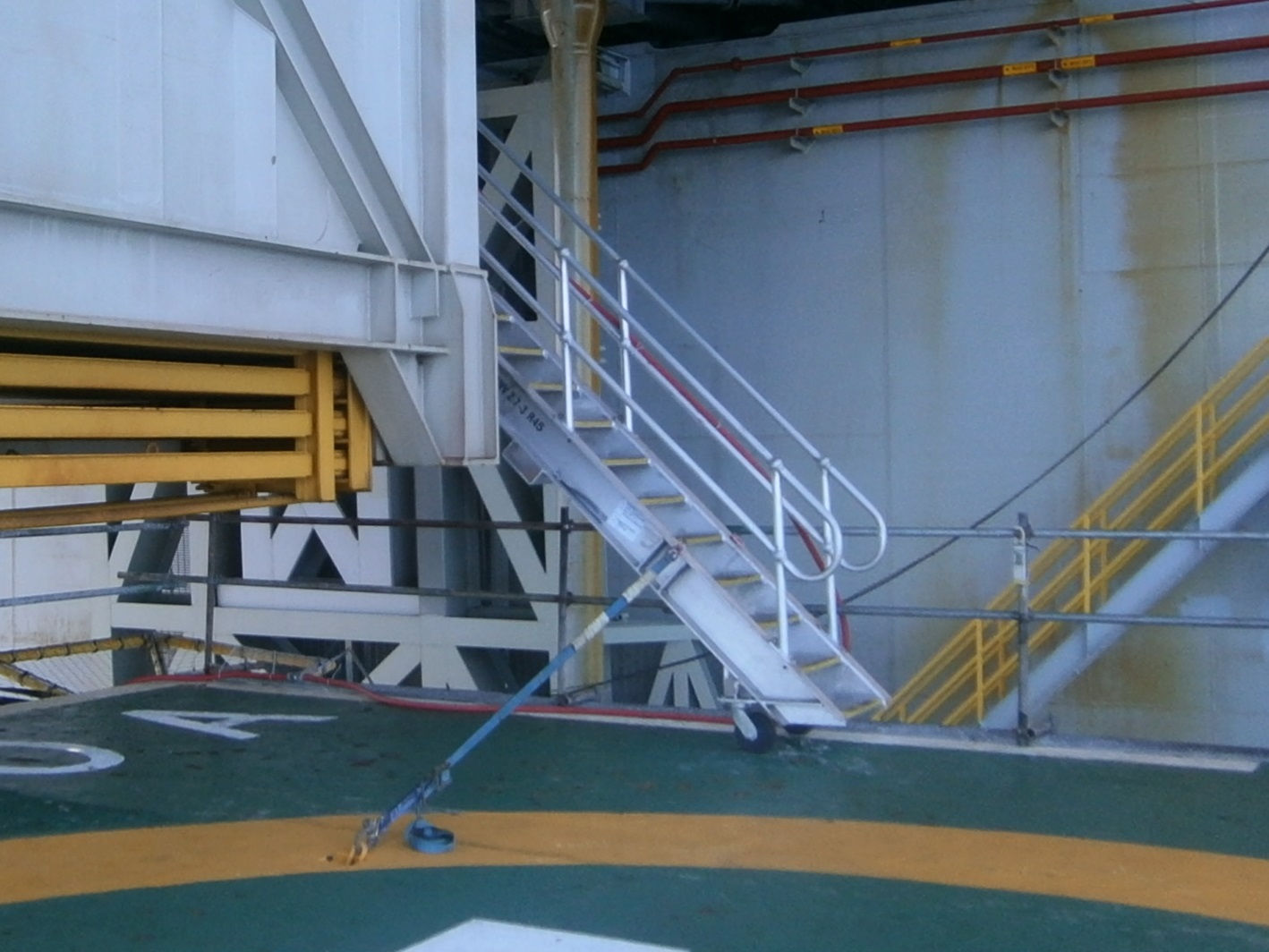 Access stairs: jack-up to WNA & WNB - Cube Offshore