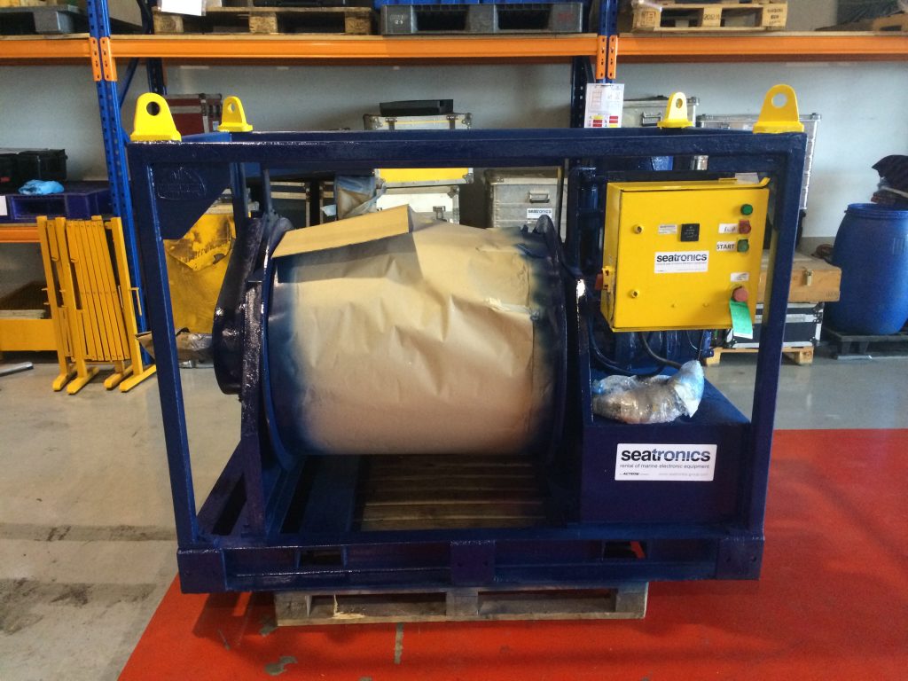 Survey Hydrophone Deployment Pole Supply - Cube Offshore