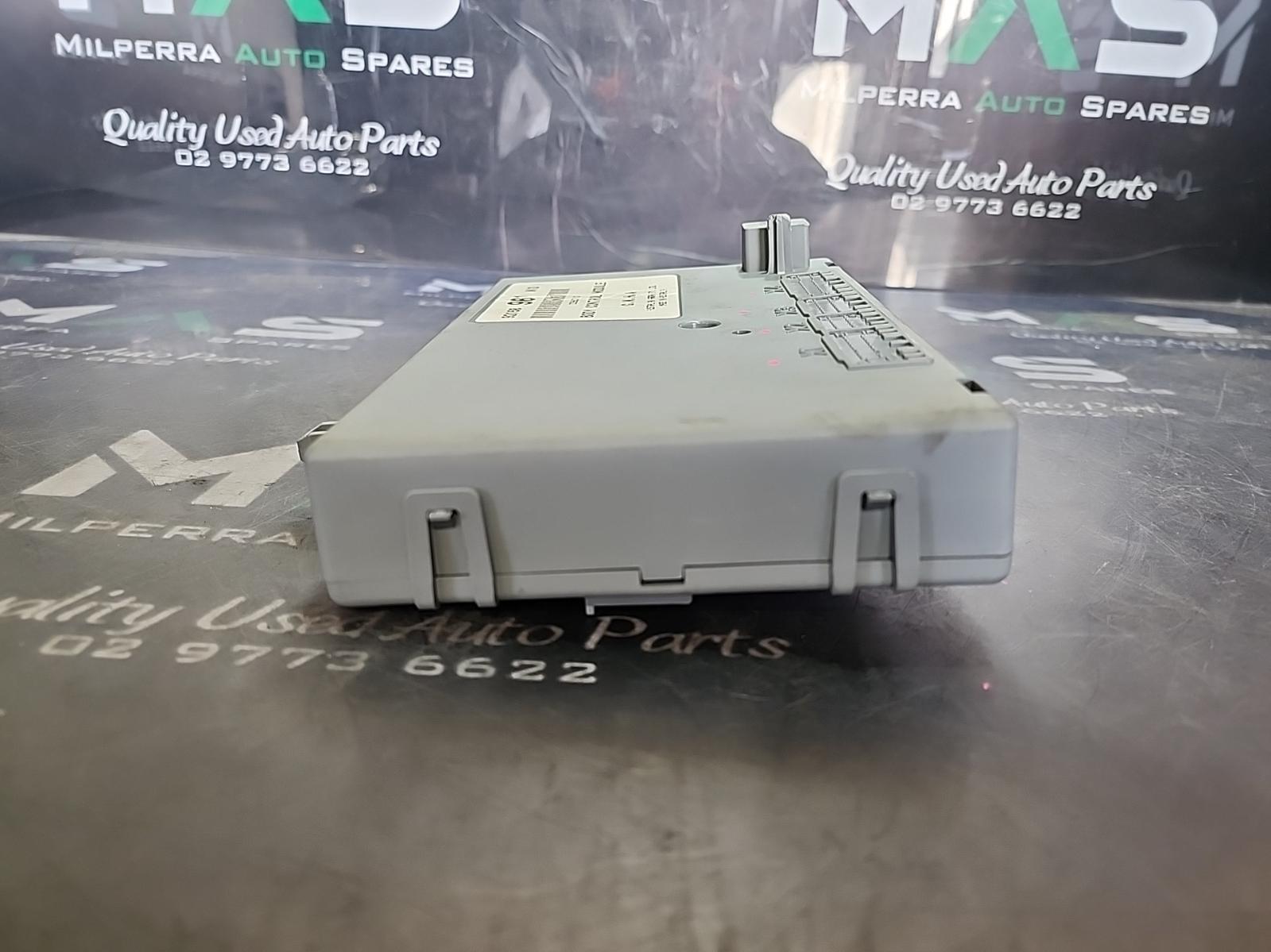 Ecu Commodore Holden 2004