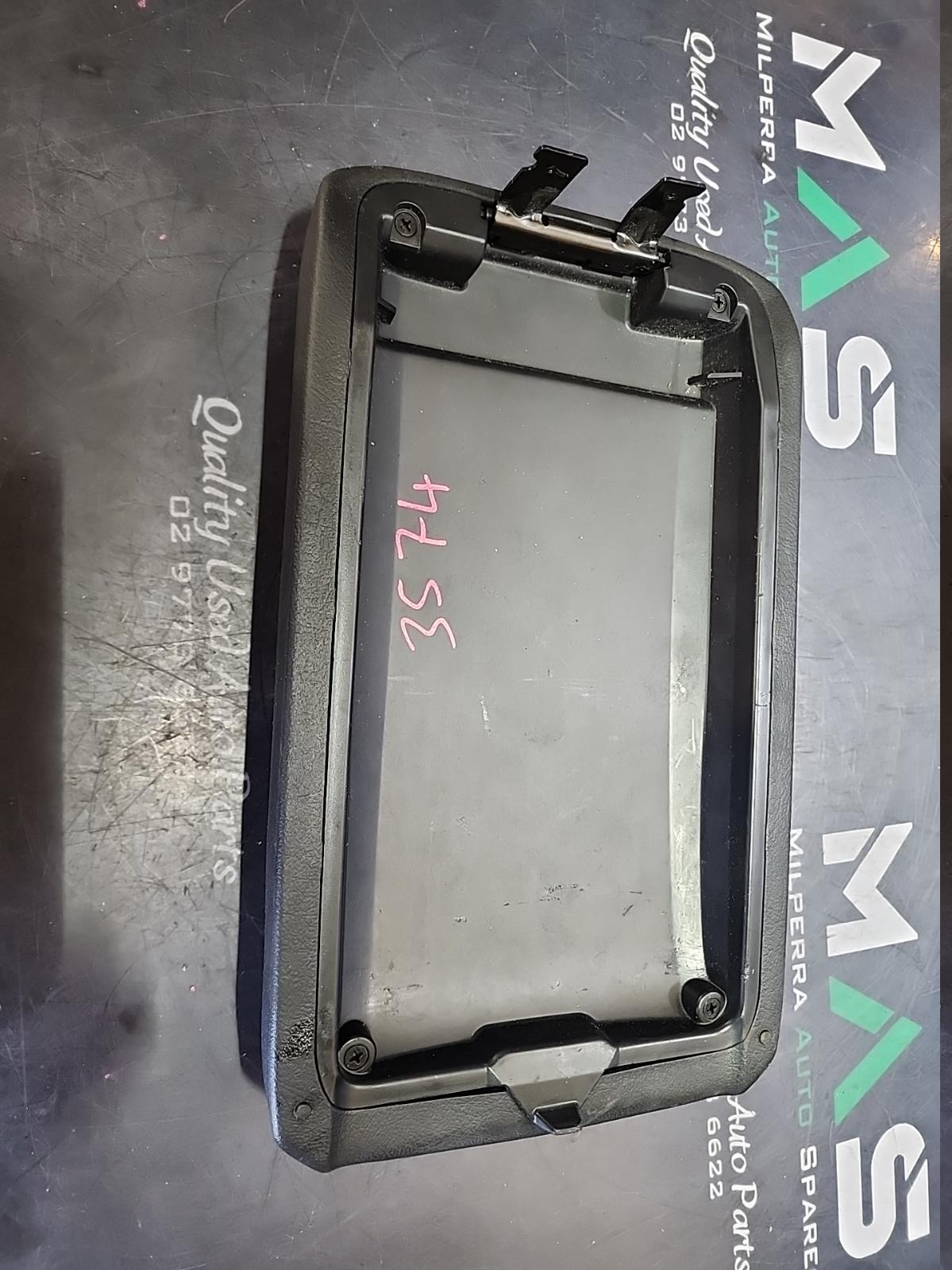 Console Commodore Holden 2004