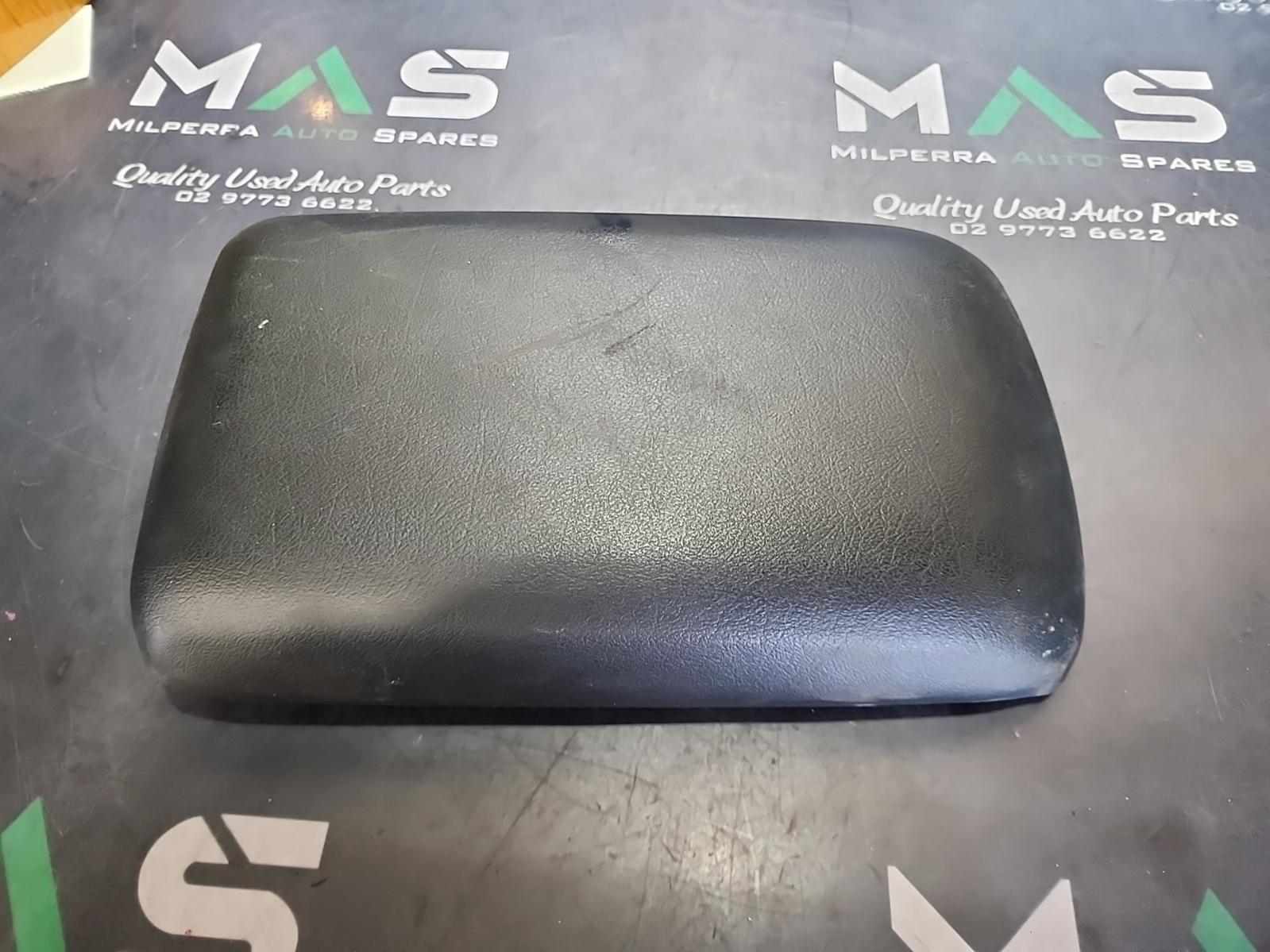 Console Commodore Holden 2004