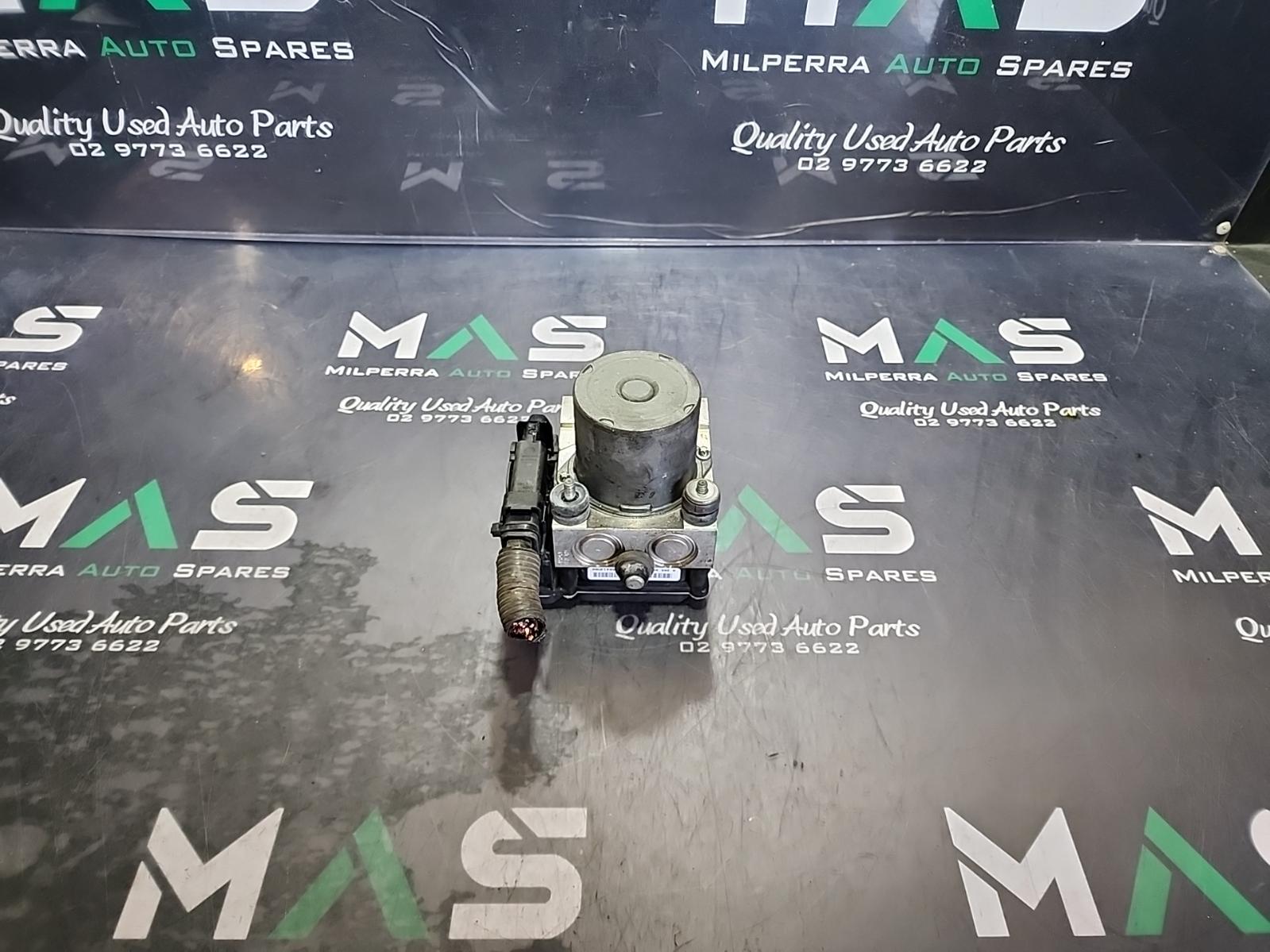 Abs Pump/Modulator Commodore Holden 2004