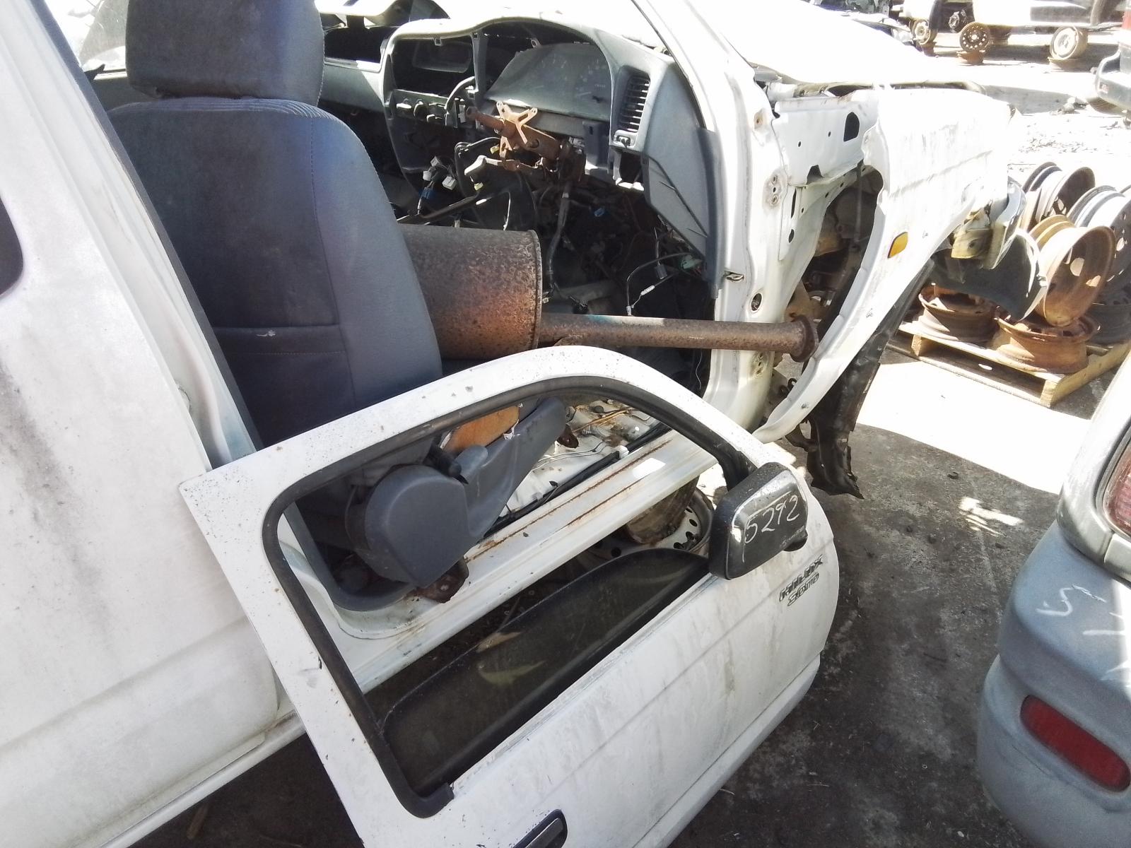 Column Hilux Toyota 2002