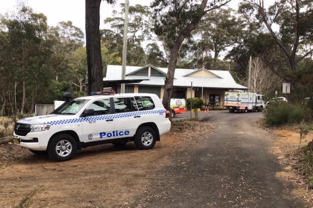 Emergency crews working to retrieve 3 men missing in Blue Mountains ...