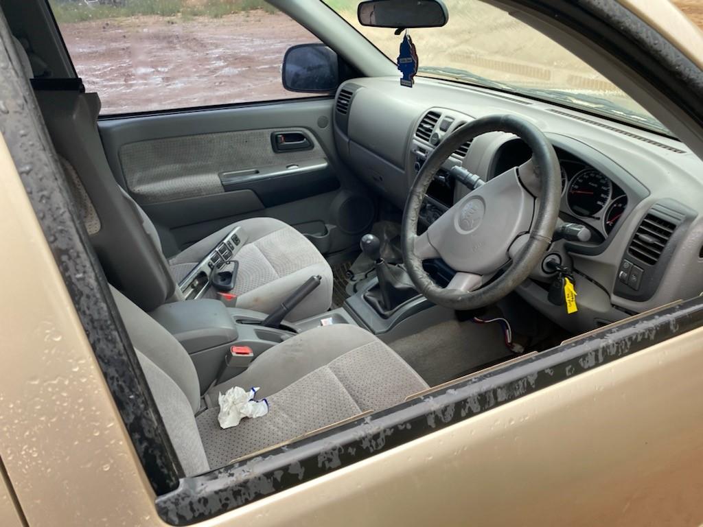 Air Cleaner/Box Rodeo Holden 2006