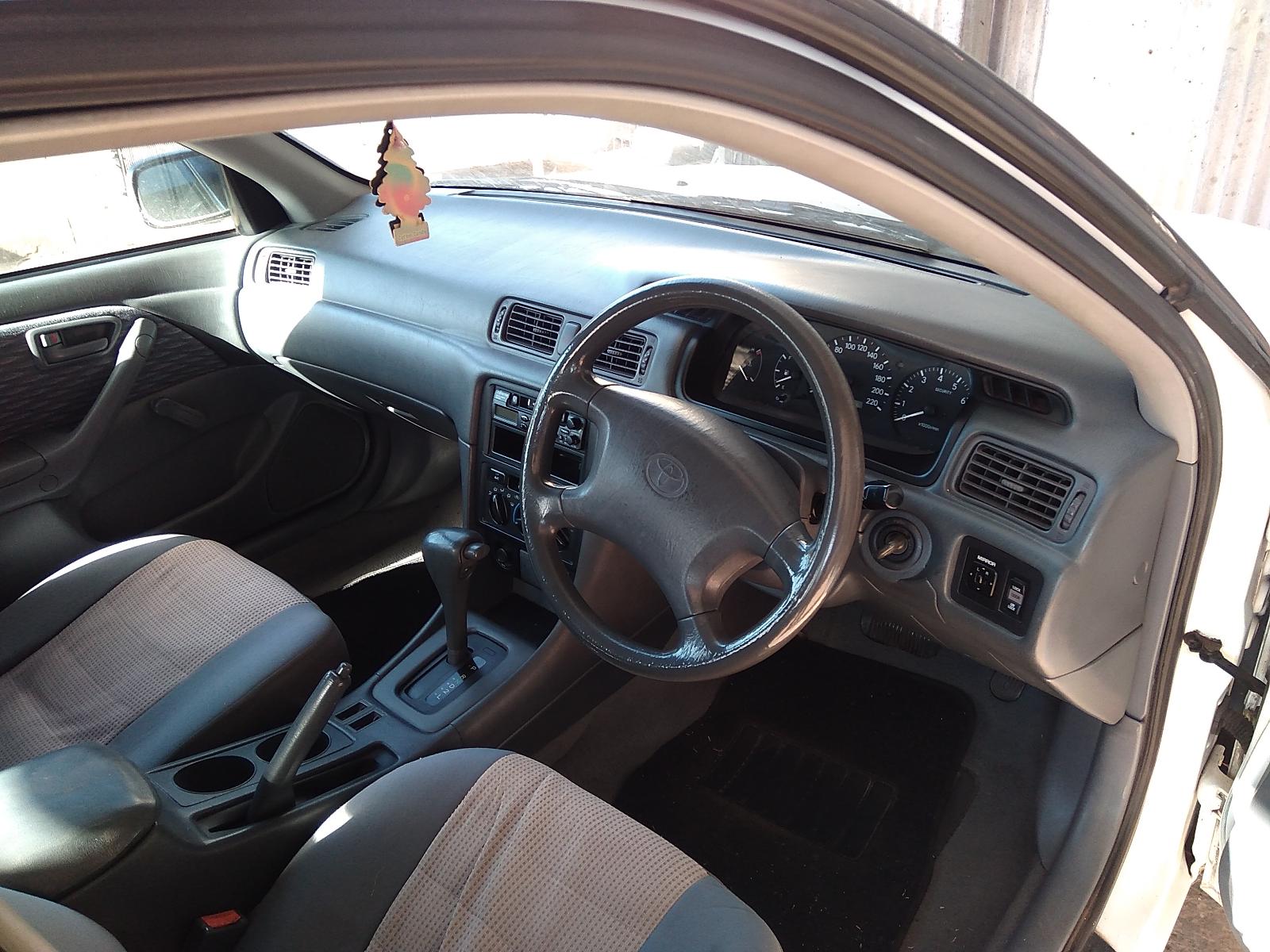 interior camry 2000