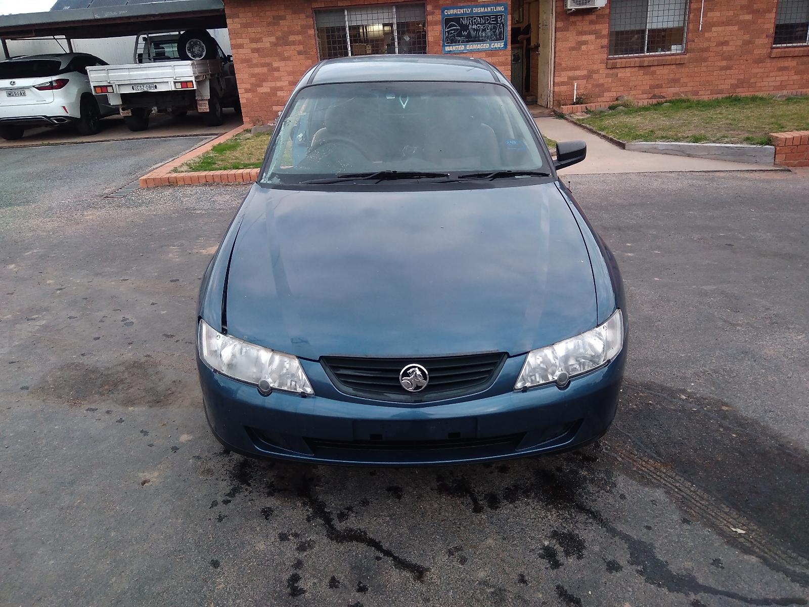 Front Bumper Commodore Holden 2003