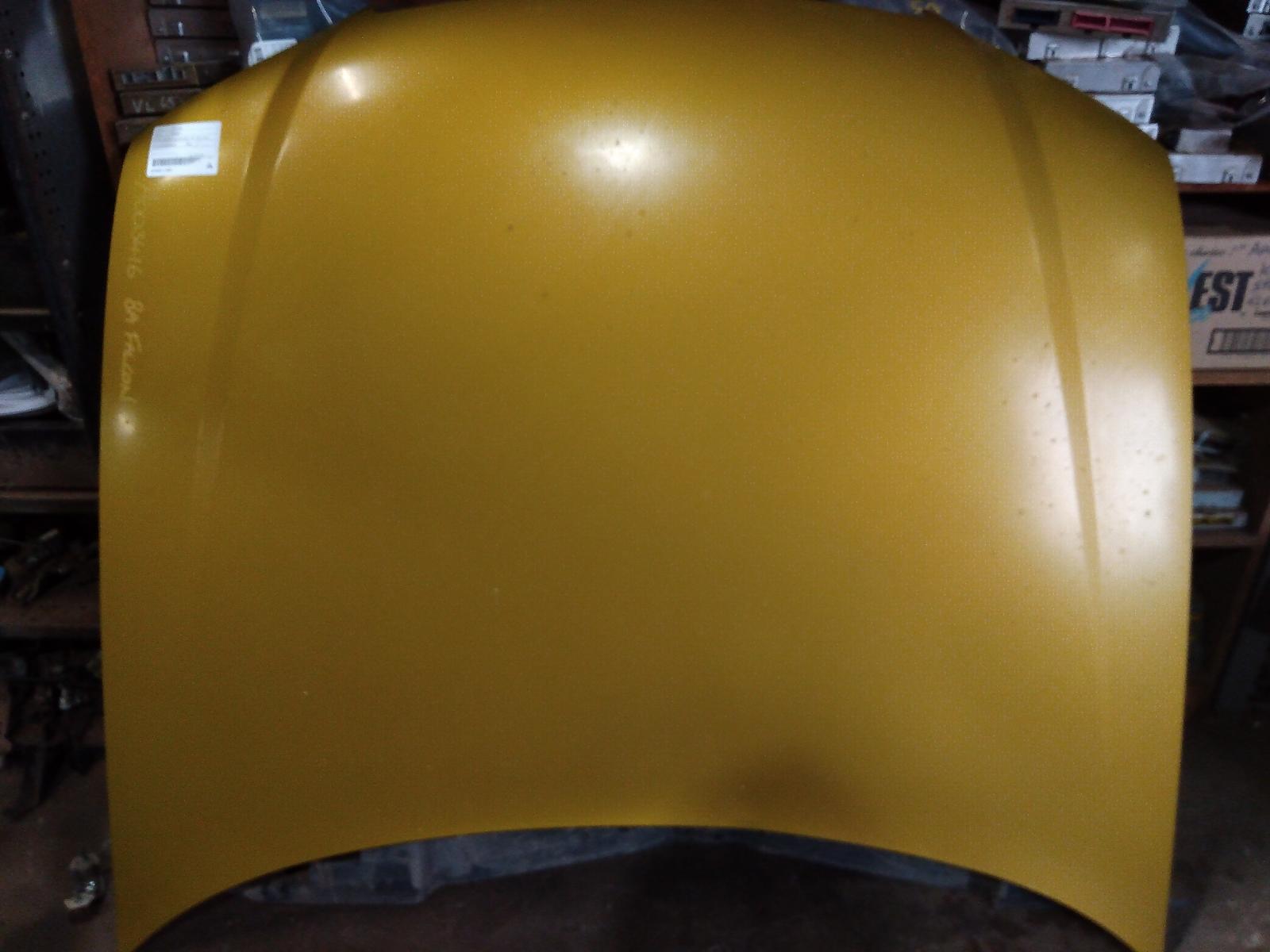 Bonnet Falcon Ford 2003