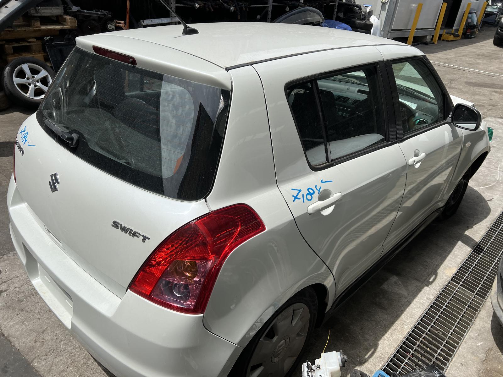 Right Rear Door Sliding Swift Suzuki 2010