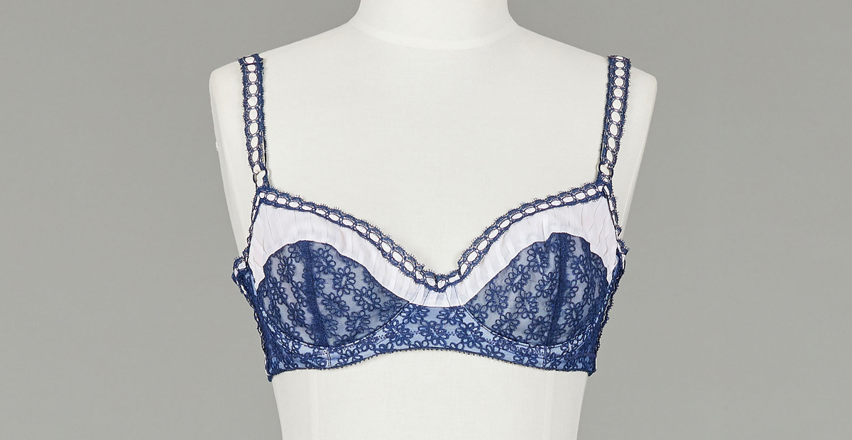Rina Fiori di Firenze by Bendon navy and white lace lingerie set, 1969 ...