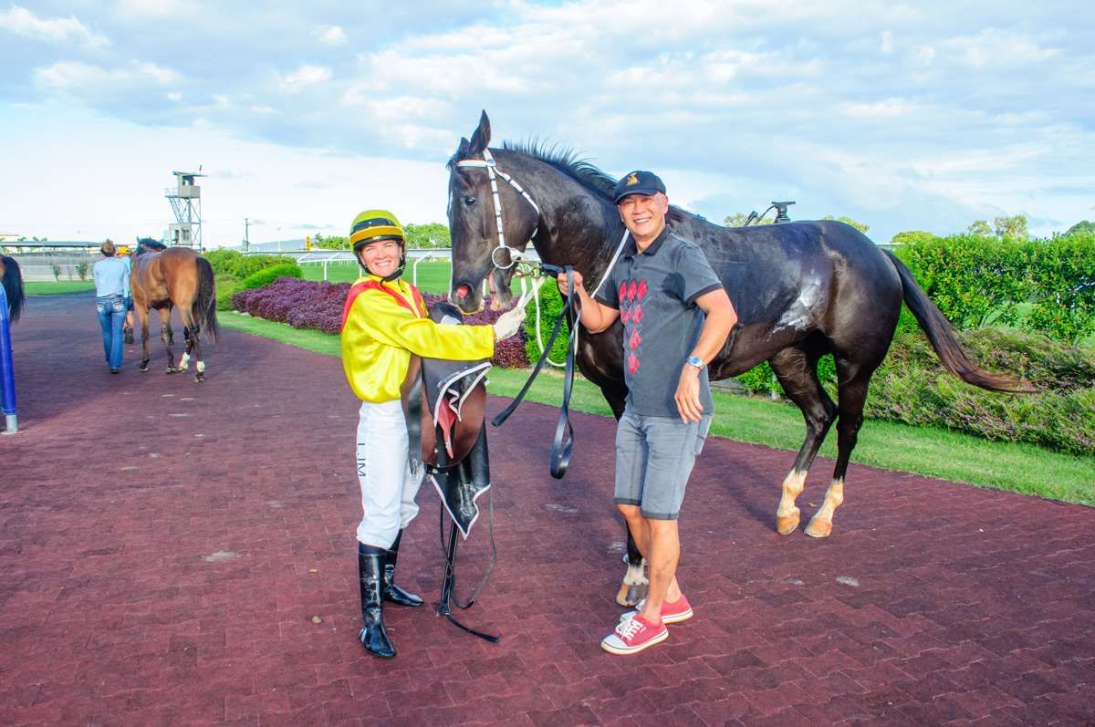 No Stopping Dream in Fighting Amateurs Sprint Win | Cluden Park