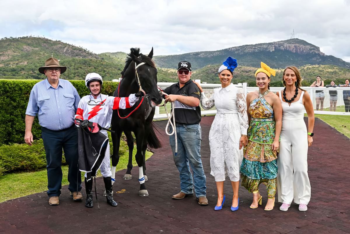 Joy for Korchnoi as He Settles Into Northern Racing | Cluden Park